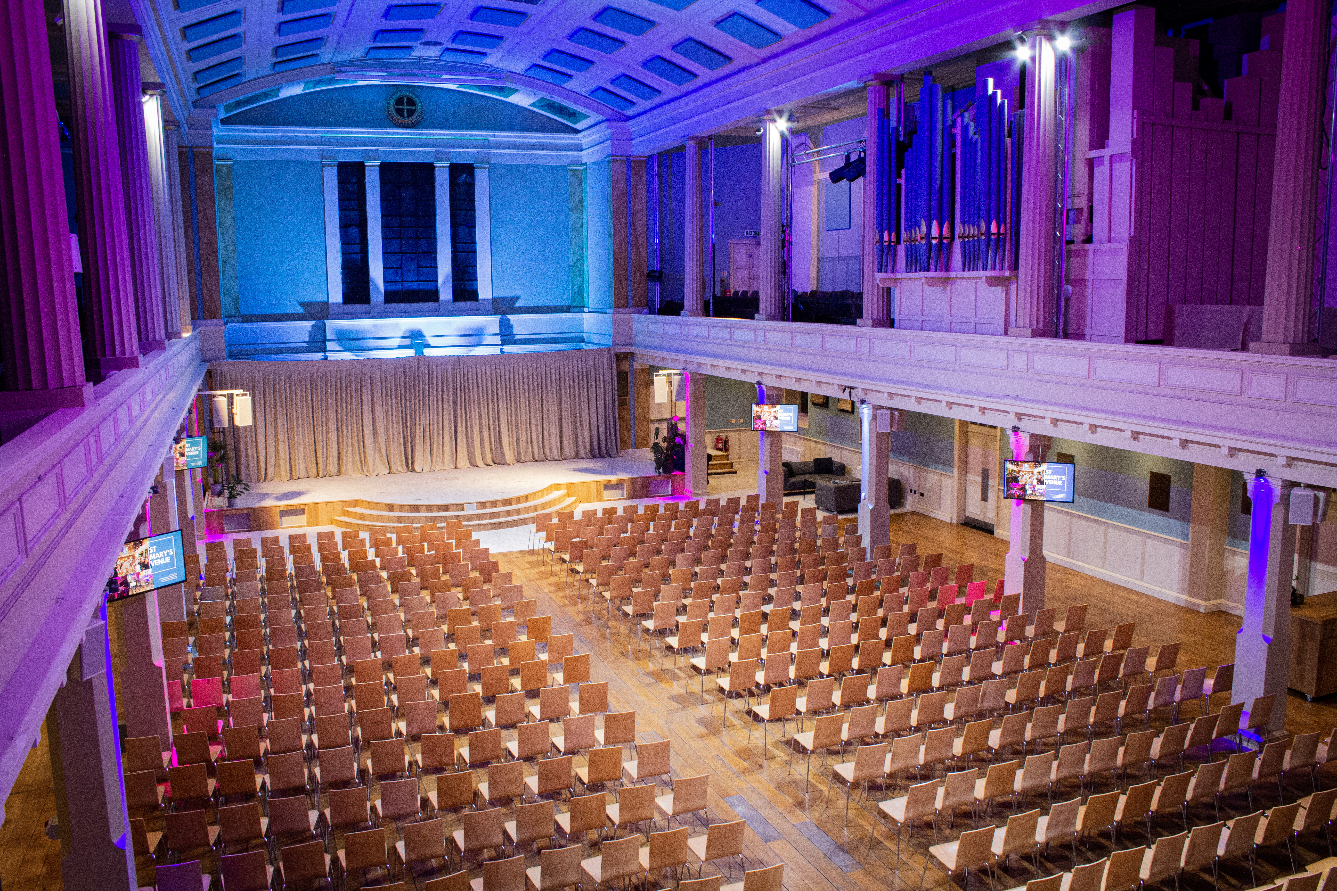 Office Party Venues in London for 300 people | Hire Space